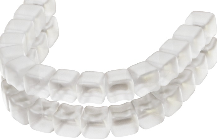 Correct Overbites with Aligners – No Surgery Needed | Diagnopein