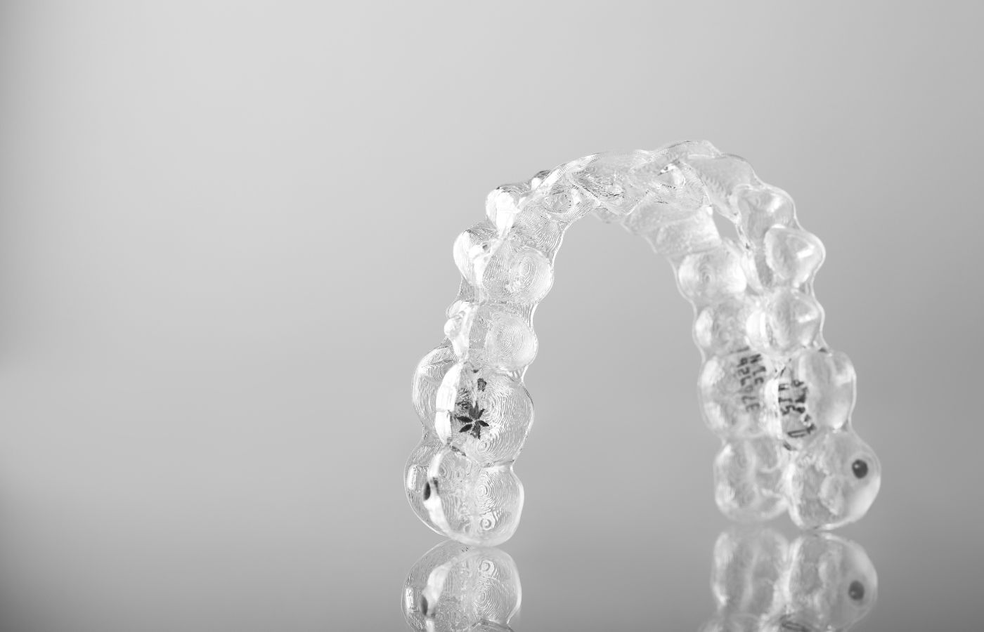 Clear Aligners vs Braces | Diagnopein Dental Clinic