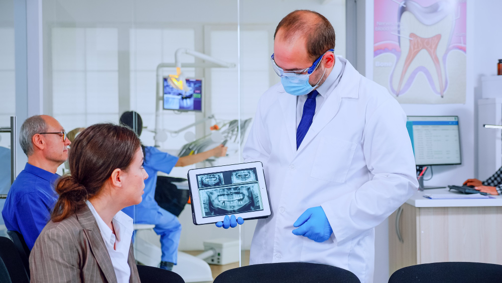 What to Expect During Your First Dental Visit | Diagnopein
